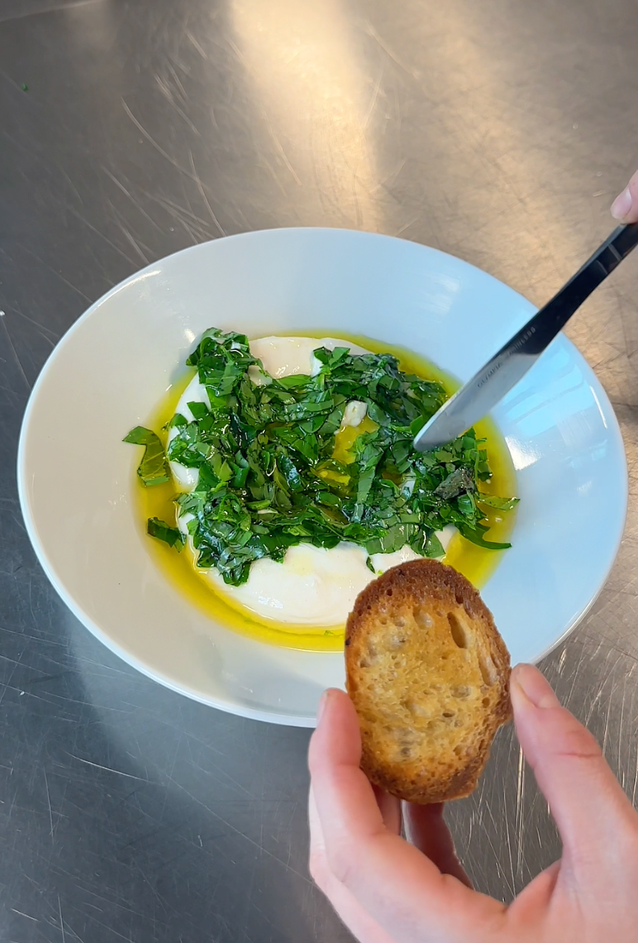 BURRELLA, BASIL & OLIVE OIL SPRING DIPPING PLATE – JULIENNE BRUNO